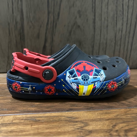 CROCS | Shoes | Crocs Fun Lab Star Wars Kids Size C2 Shoes Black Red ...